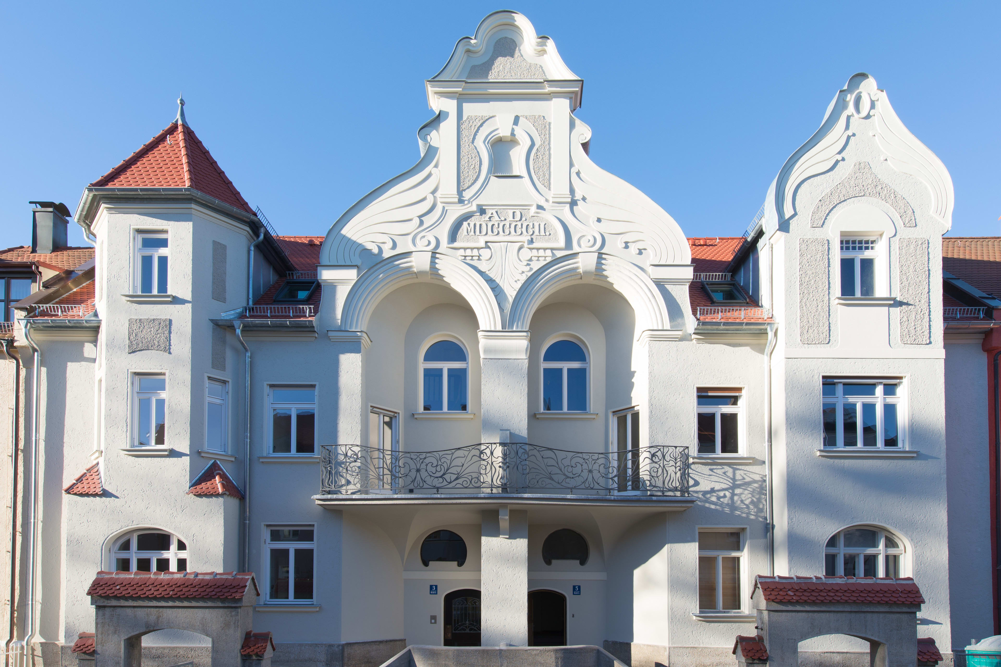 Außergewöhnlich schönes und grosszügiges Jugendstil-Stadthaus mit ...