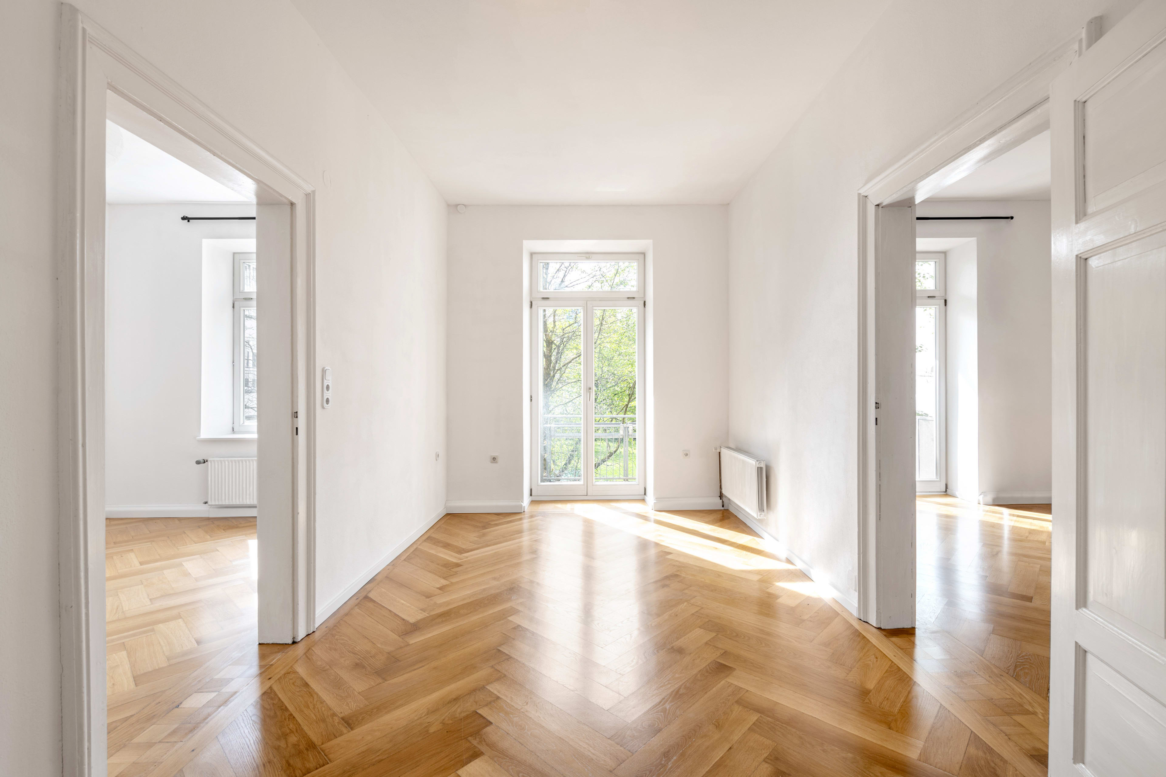Charmante 4-Zimmer-Altbau-Wohnung mit Westbalkon
