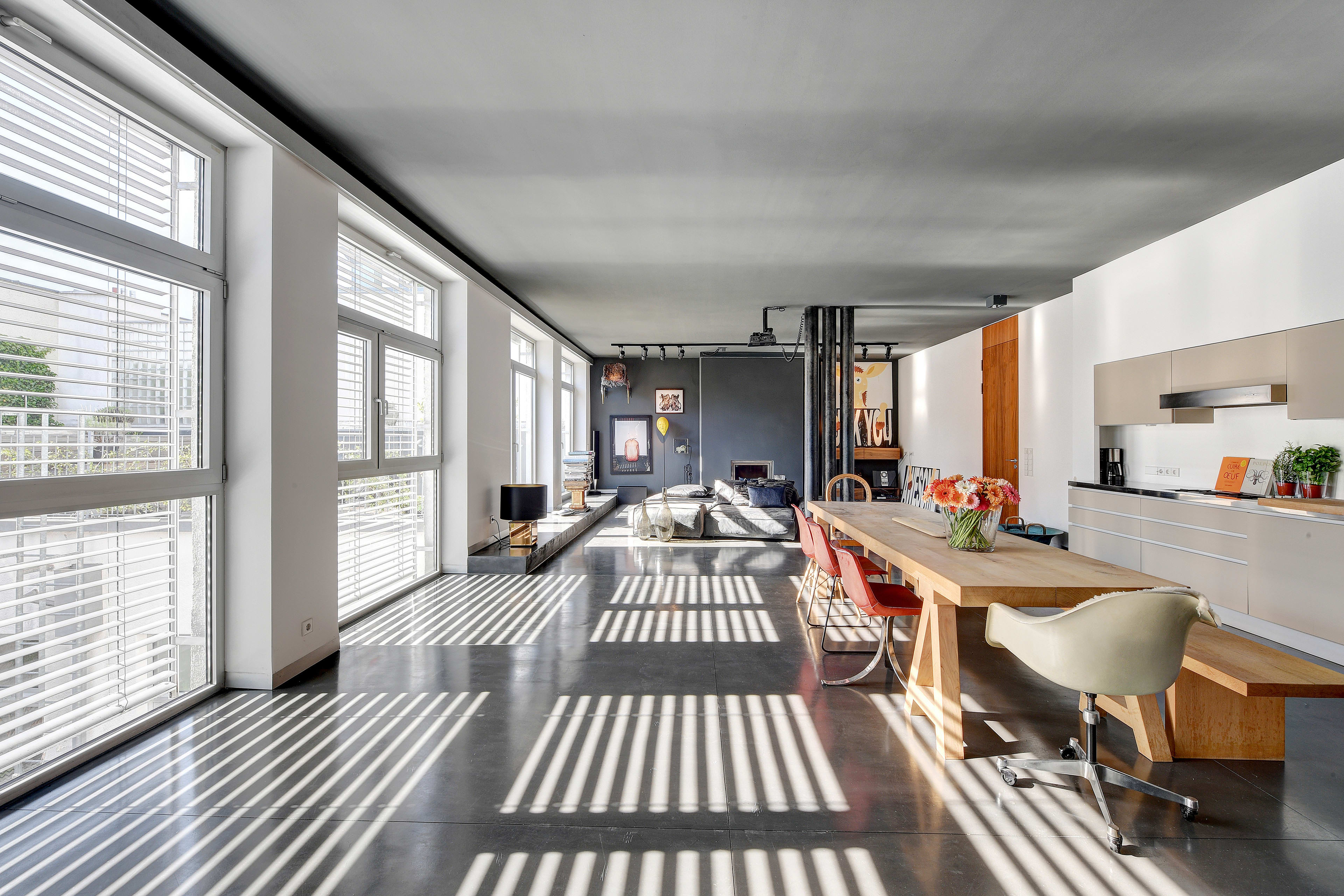 Designer-Loft mit Abendsonne, uneinsehbarer Dachterrasse, Jacuzzi und ...