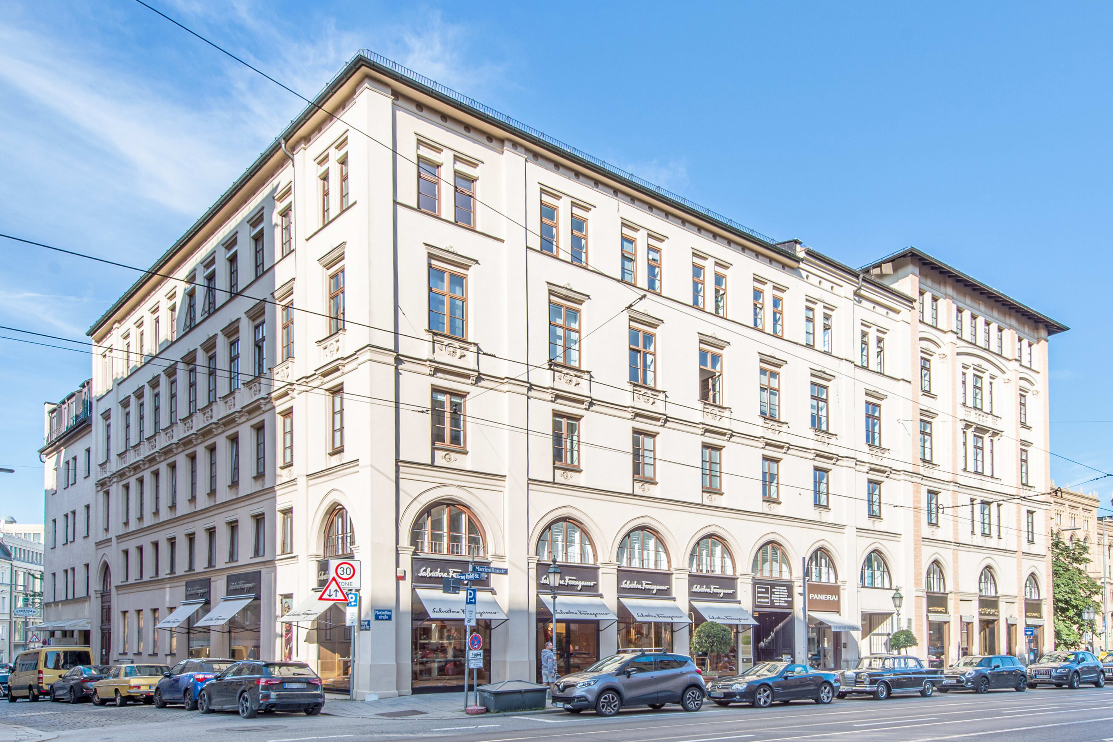 Exzellent renovierte 4-Zimmer-Wohnung in nobelster Lage
