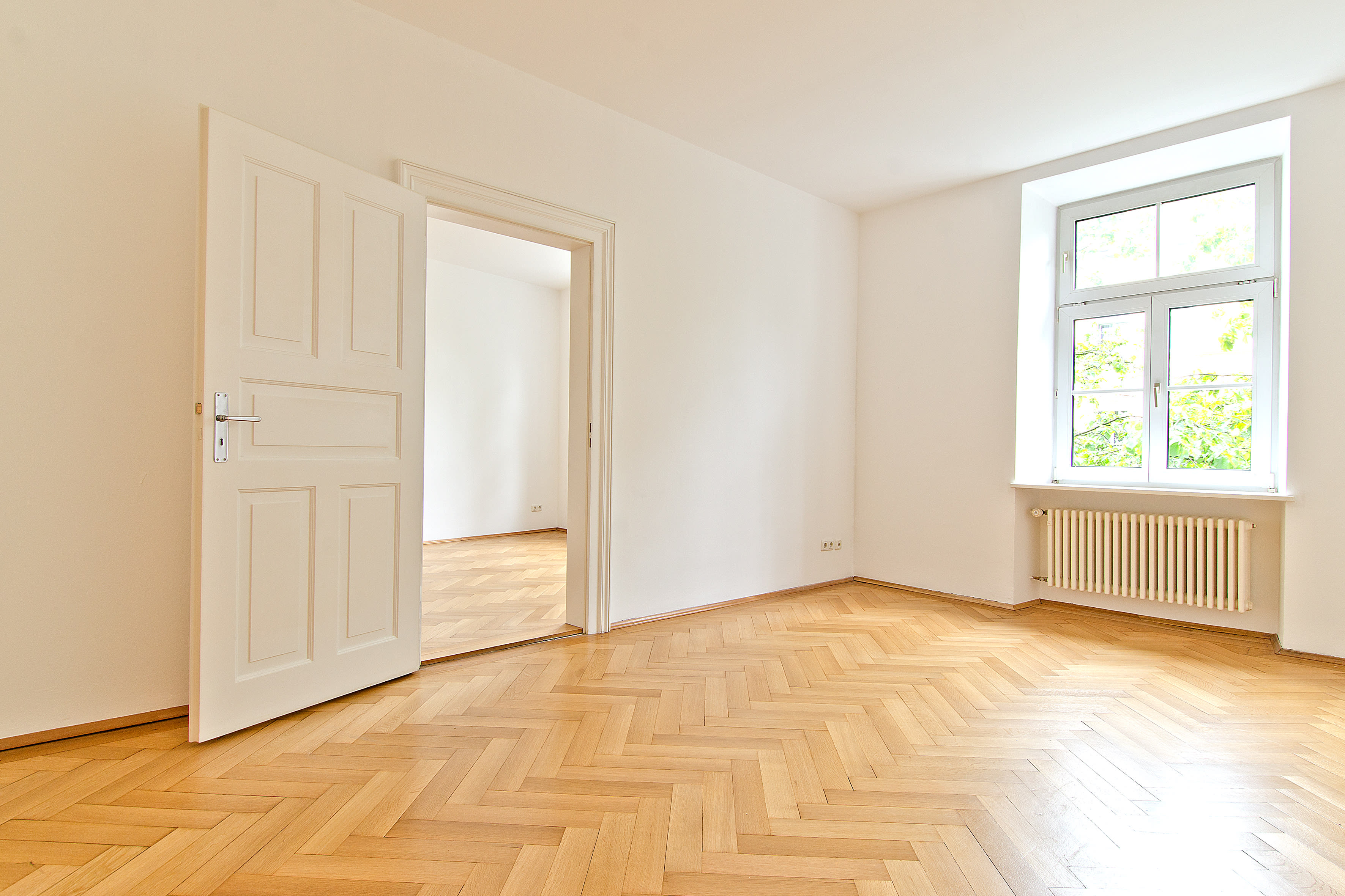 Stilvolle 3-Zimmer-Altbauwohnung mit Südostbalkon in denkmalgeschütztem ...